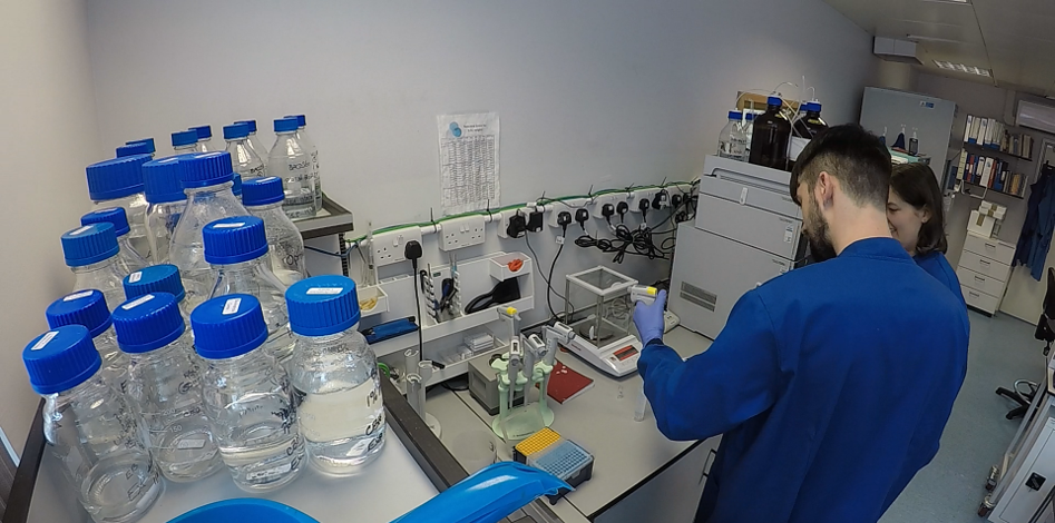 Self-Service on MS and HPLC - Bio-Analysis Centre